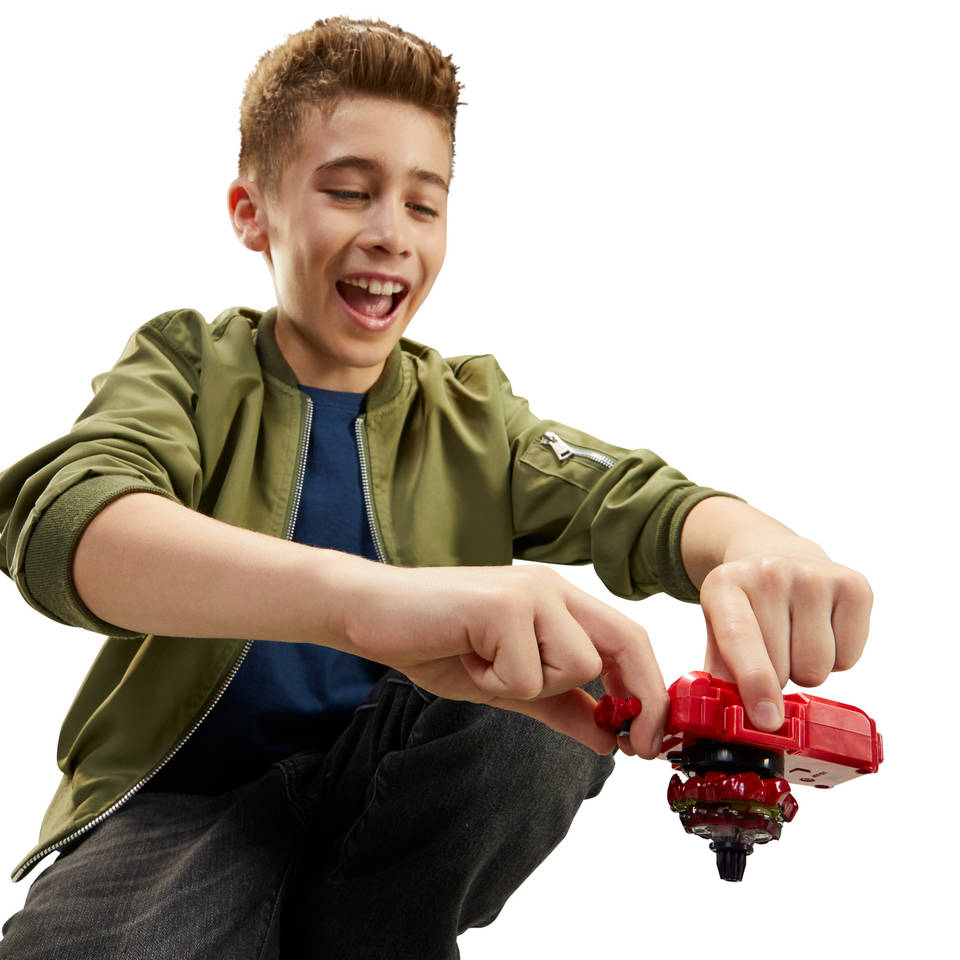 Beyblade X Soar Phoenix 9-60GF Deluxe String launcher set