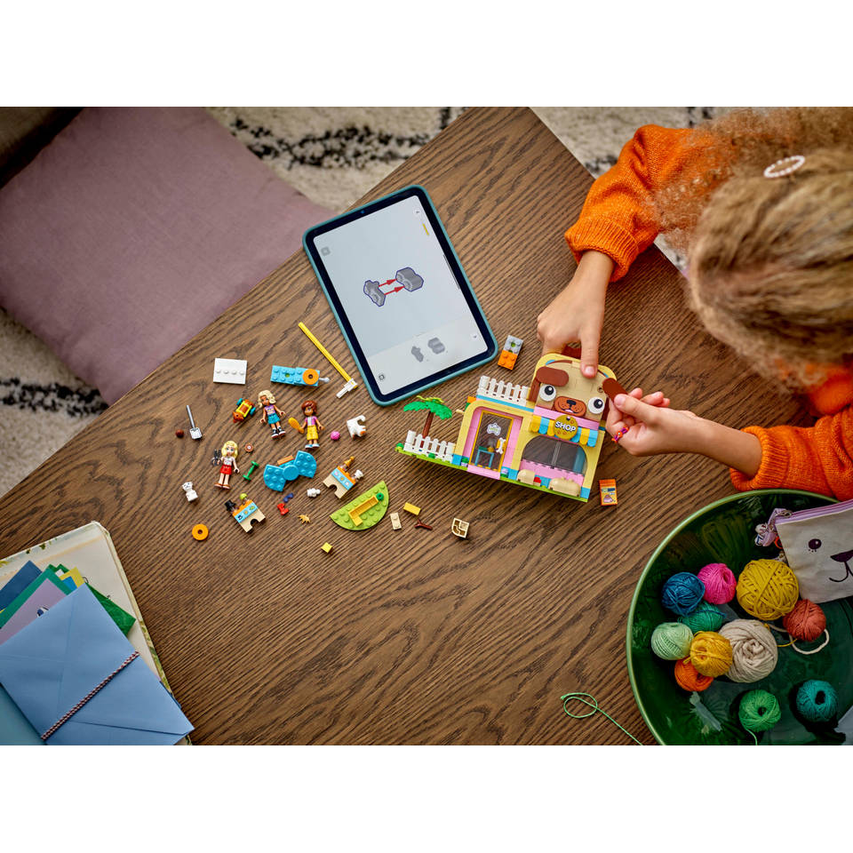LEGO Friends winkel met dierenaccessoires 42650