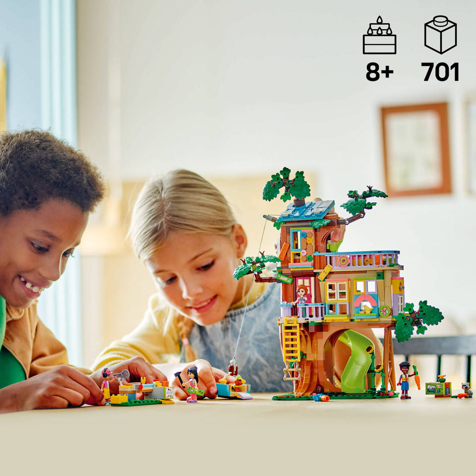 LEGO Friends boomhut voor de vrienden 42652