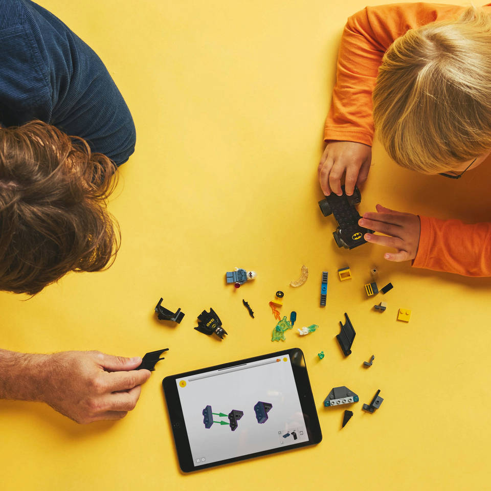 LEGO DC Batman en Batmobile vs. Mr. Freeze 76301