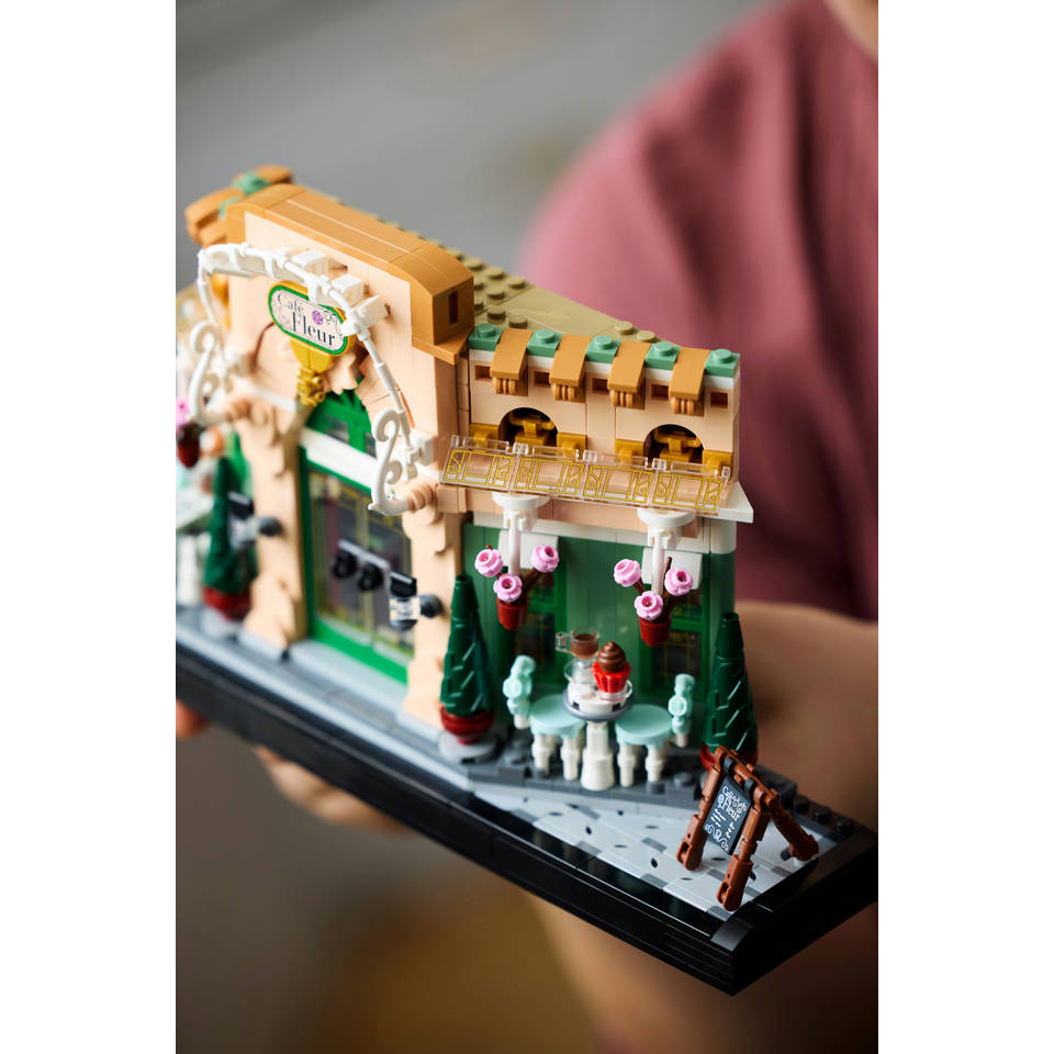 LEGO Icons Frans café 10362